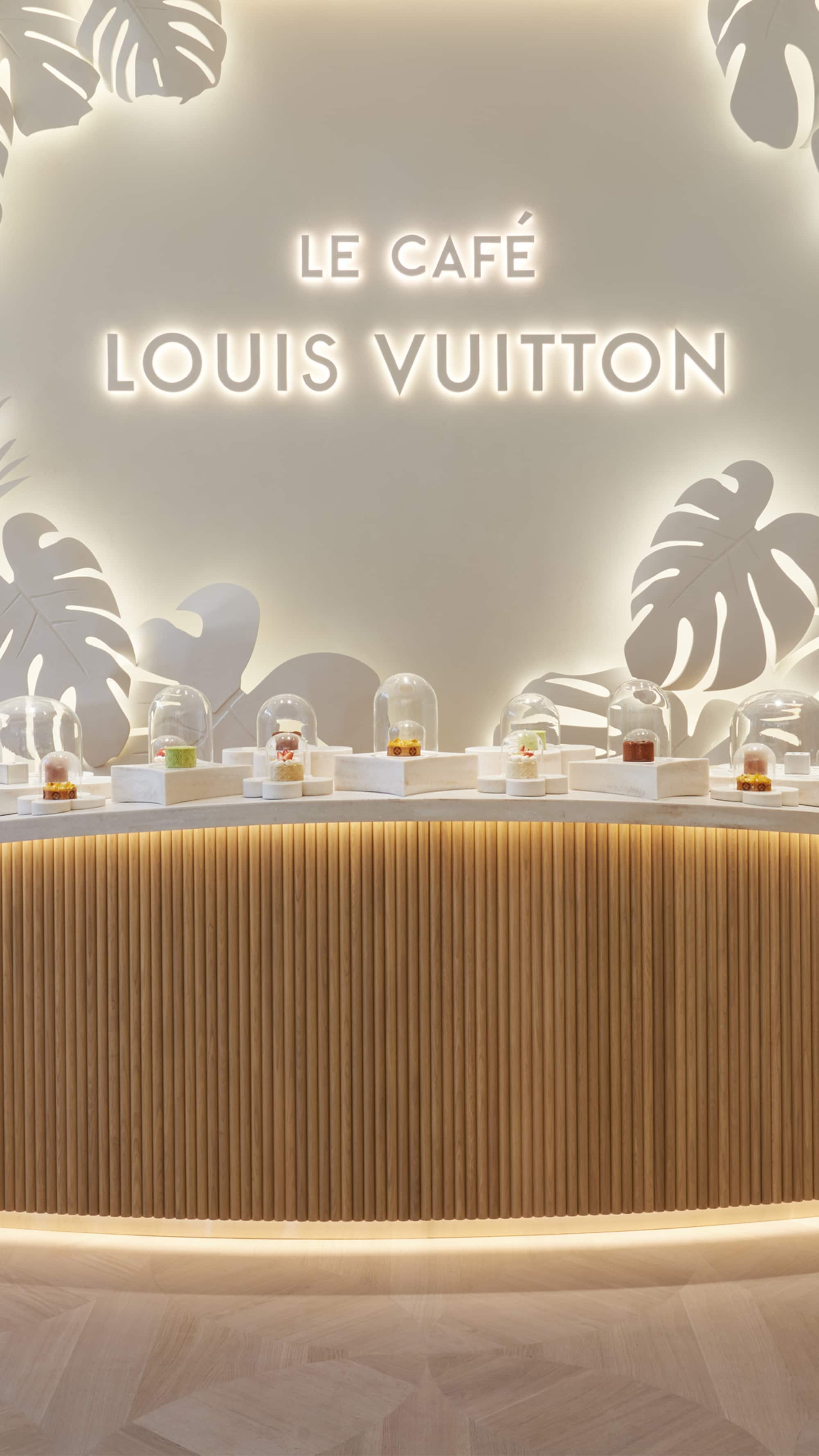 LV The Place Bangkok | LOUIS VUITTON