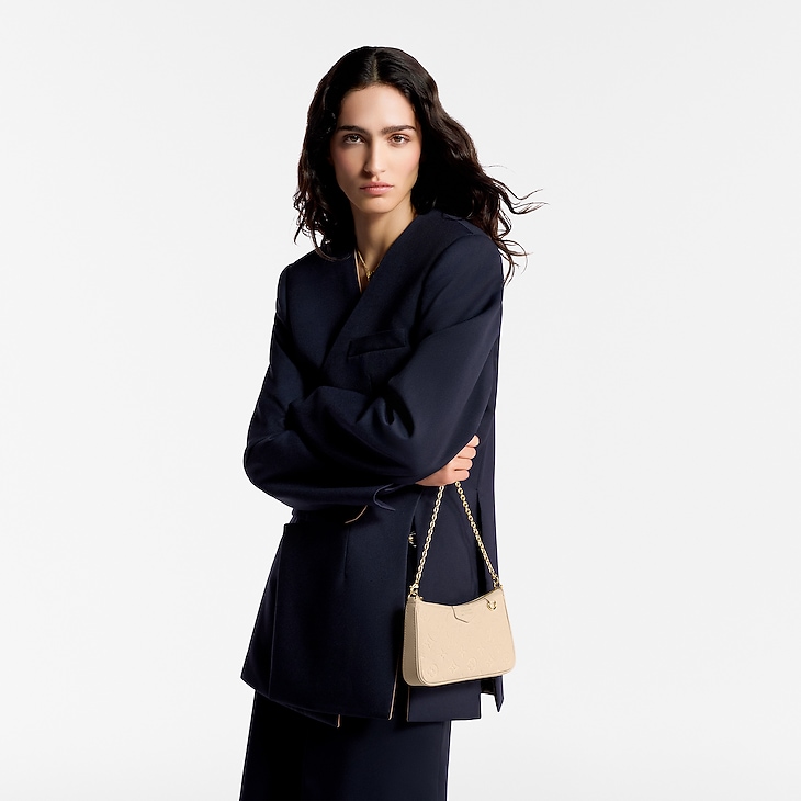 Túi Easy Pouch On Strap Monogram Empreinte Màu Be - Túi ví đa năng và ...